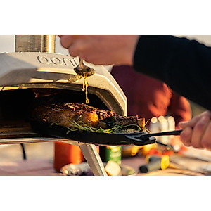 Ooni Cast Iron Grizzler Plate - Griddle Cast Iron Pan - Cast Iron Cookware with Removable Handle - Cast Iron Griddle - Pre-Seasoned Oven Safe