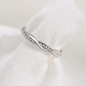 Zirconia Stones Stainless Steel Promise Ring Simple Thin Band Dainty Gold Eternity Rings Simple Smooth Stainless Steel Ring Mother's Day Birthday Gifts Rings for Women Wife