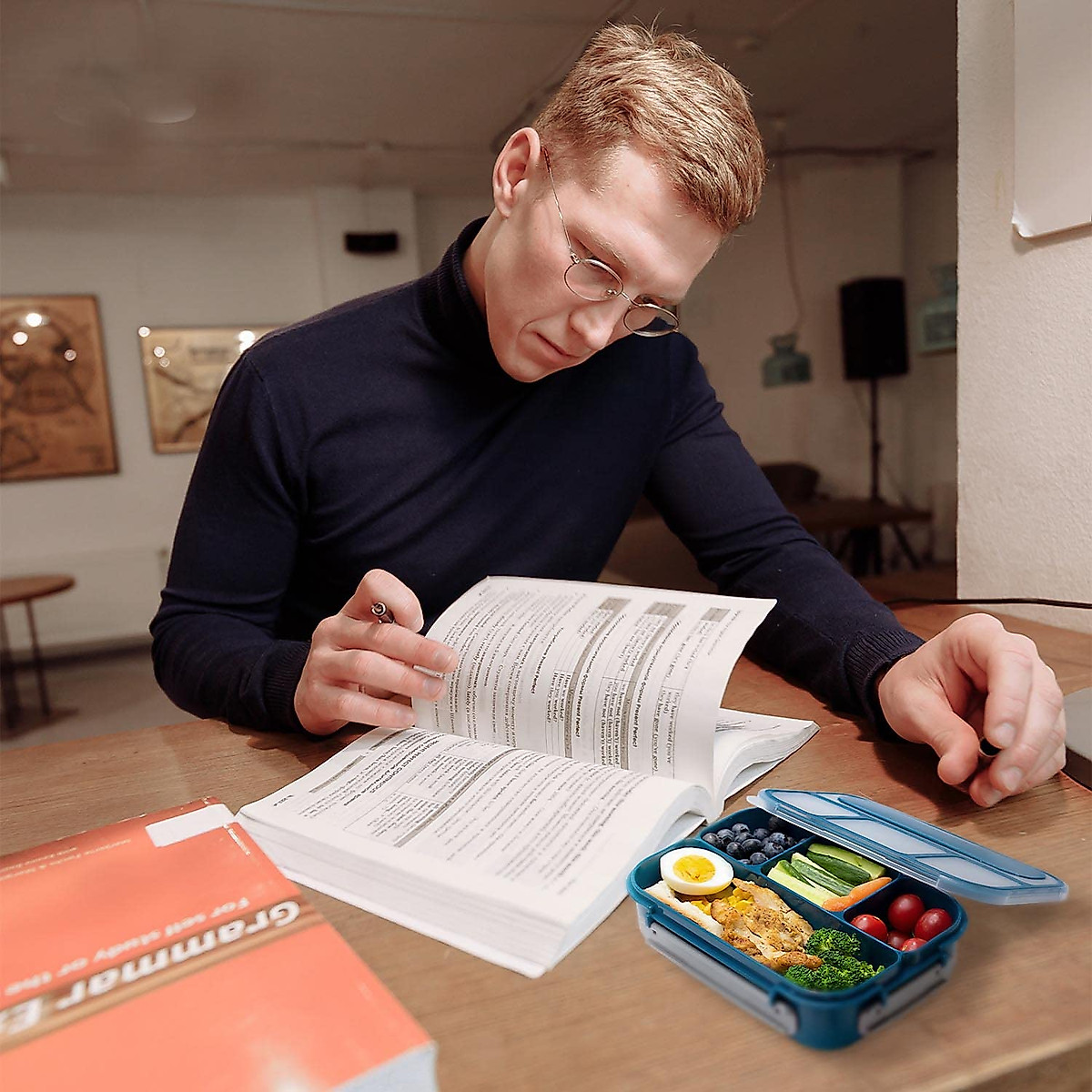 Holee Lunch Box, Blue & Pink, 1300ML Bento Lunch Box Container, Leak Proof, Microwave & Dishwasher Safe, Easy To Carry, Suitable For Adults