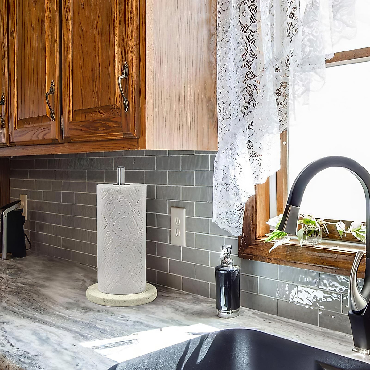 Black Paper Towel Holder Countertop, Kitchen Cling Film Holder Paper Towel Roll Holder Standing Roll Paper Storage Rack, Free Stand Weighted Paper Towels Holder Easy Tear to Use in Bathrooms