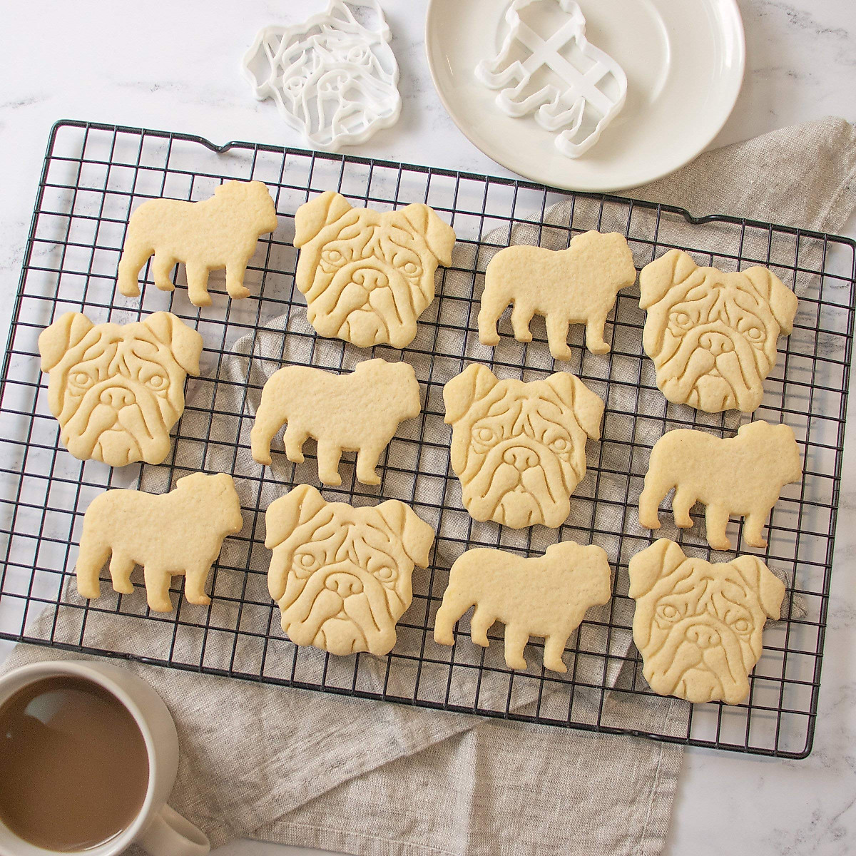 Set of 2 English Bulldog cookie cutters (Designs: English Bulldog Silhouette and English Bulldog Face), 2 pieces - Bakerlogy