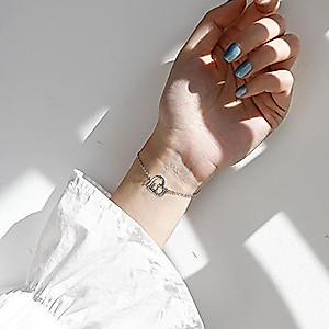 TANGPOET Giraffe Gifts for Women Mom Grandma Family Giraffe Heart Bracelet for Mother Bracelet 925 Oxidized Sterling Silver Giraffe Jewelry Gifts for Birthday Christmas Valentines Mothers Day