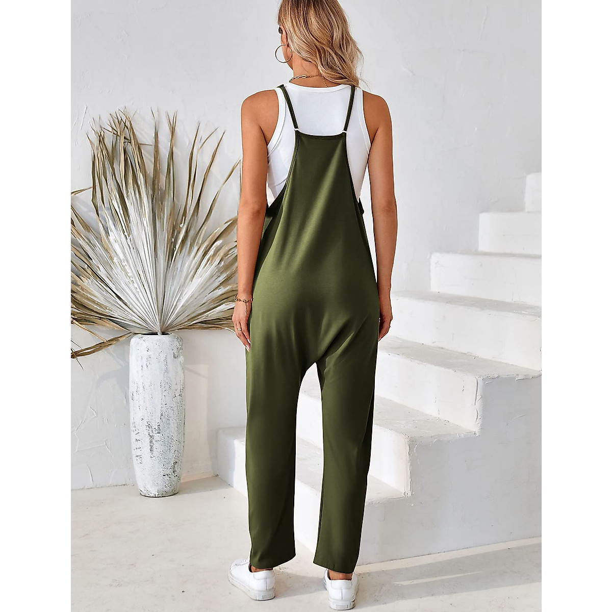 Wyeysyt Womens Casual Jumpsuits Sleeveless Loose Adjustable Strap Overalls Wide Leg Baggy Bibs Romper Pants with Pockets(ArmyGreen-M)
