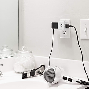 Philips 3-Outlet Extender, Extra-Wide Adapter Spaced, Easy Access Design, 3-Prong, Perfect for Travel, Cube, 4 Pack, White, SPS3040WA/37