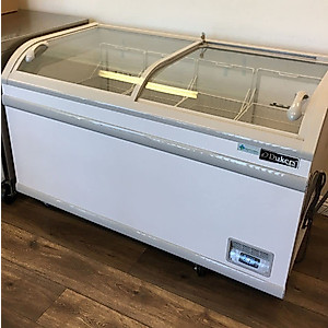 Dukers WD-500Y 56" Commercial Chest Freezer in White 17.6 Cu. Ft