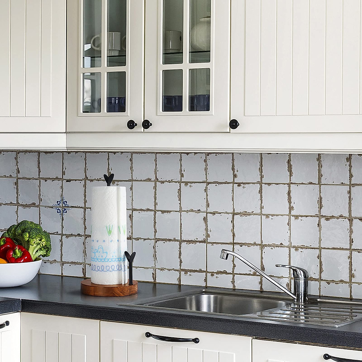 TJ.MOREE Farmhouse Paper Towel Holder Countertop, Wood Paper Towel Holder Stand, Easy One-Handed Tear Rustic Paper Towel Holder for Kitchen Dining Table Home Decor