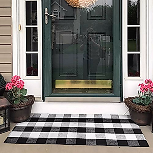USTIDE Buffalo Check Rug 23.6''x51''Cotton Black and White Plaid Rugs Washable Hand-Woven Checked Doormat Retro Farmhouse Rug