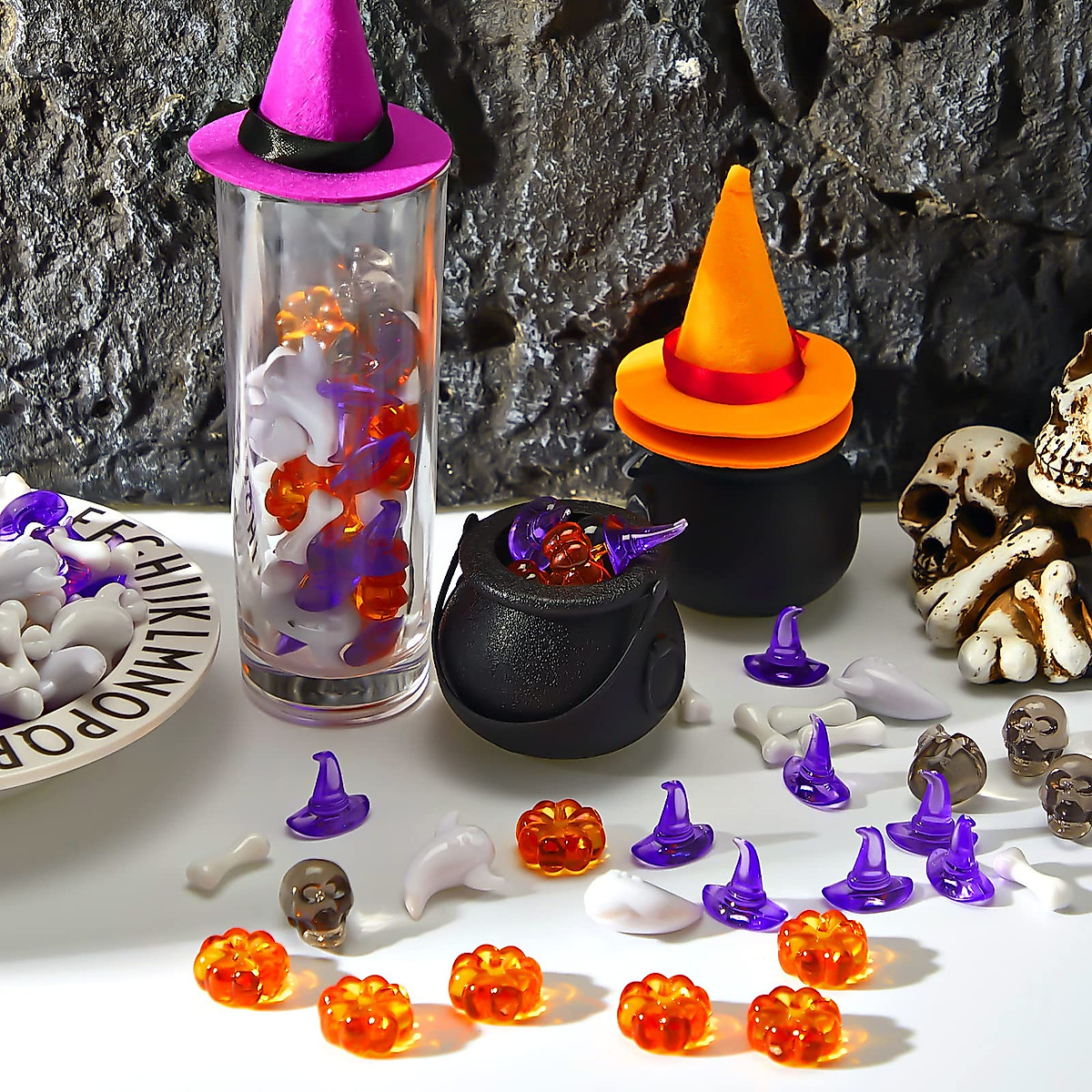 240 Pcs Halloween Mini Acrylic Pumpkin Ornaments Mini Skull Head Small Witch Hats Mini Skeleton Bones Cute Ghost Ornaments Table Scatter Vase Filler for Thanksgiving Fall Autumn Halloween Party