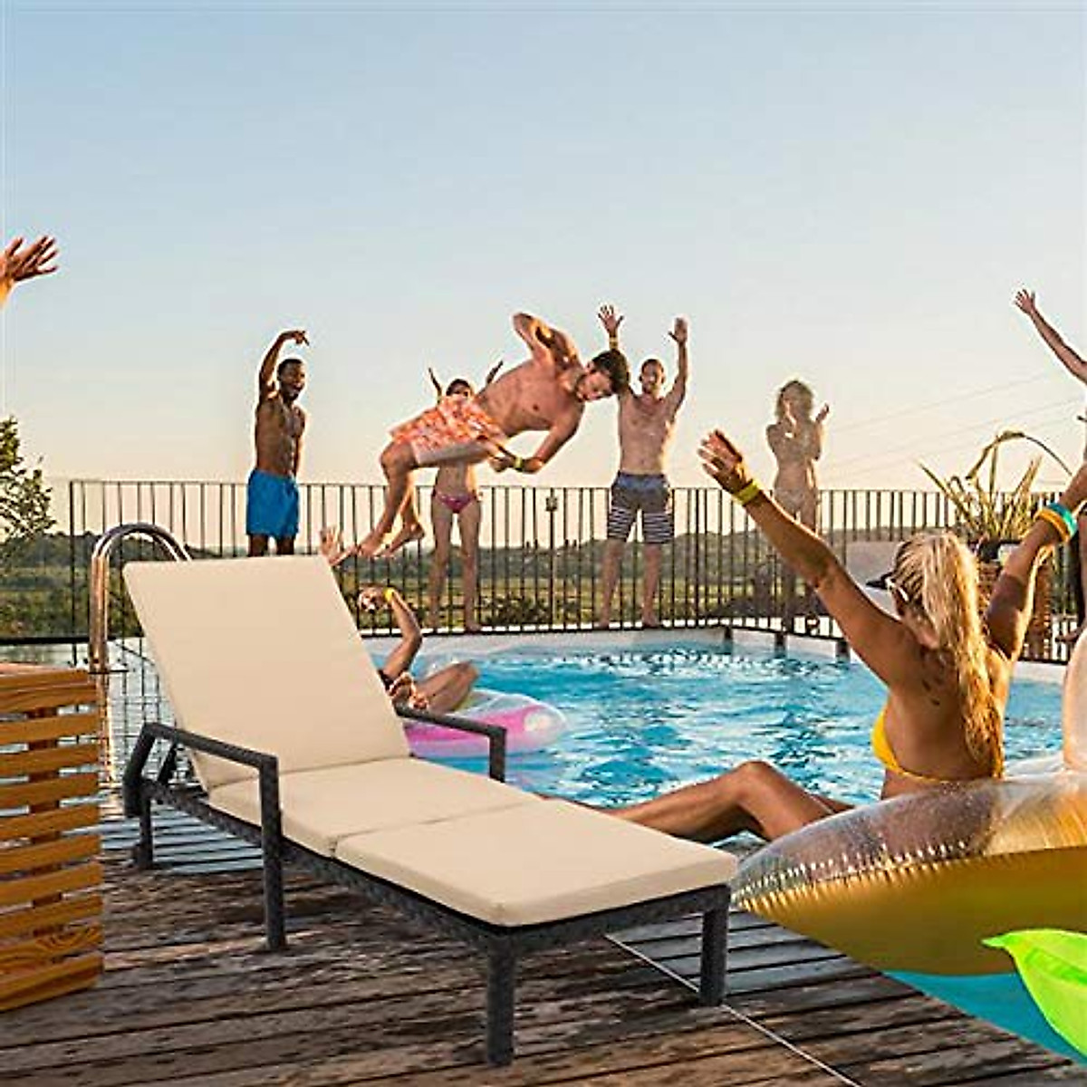 Wheeled Bed Brown Four-Line Wide Film