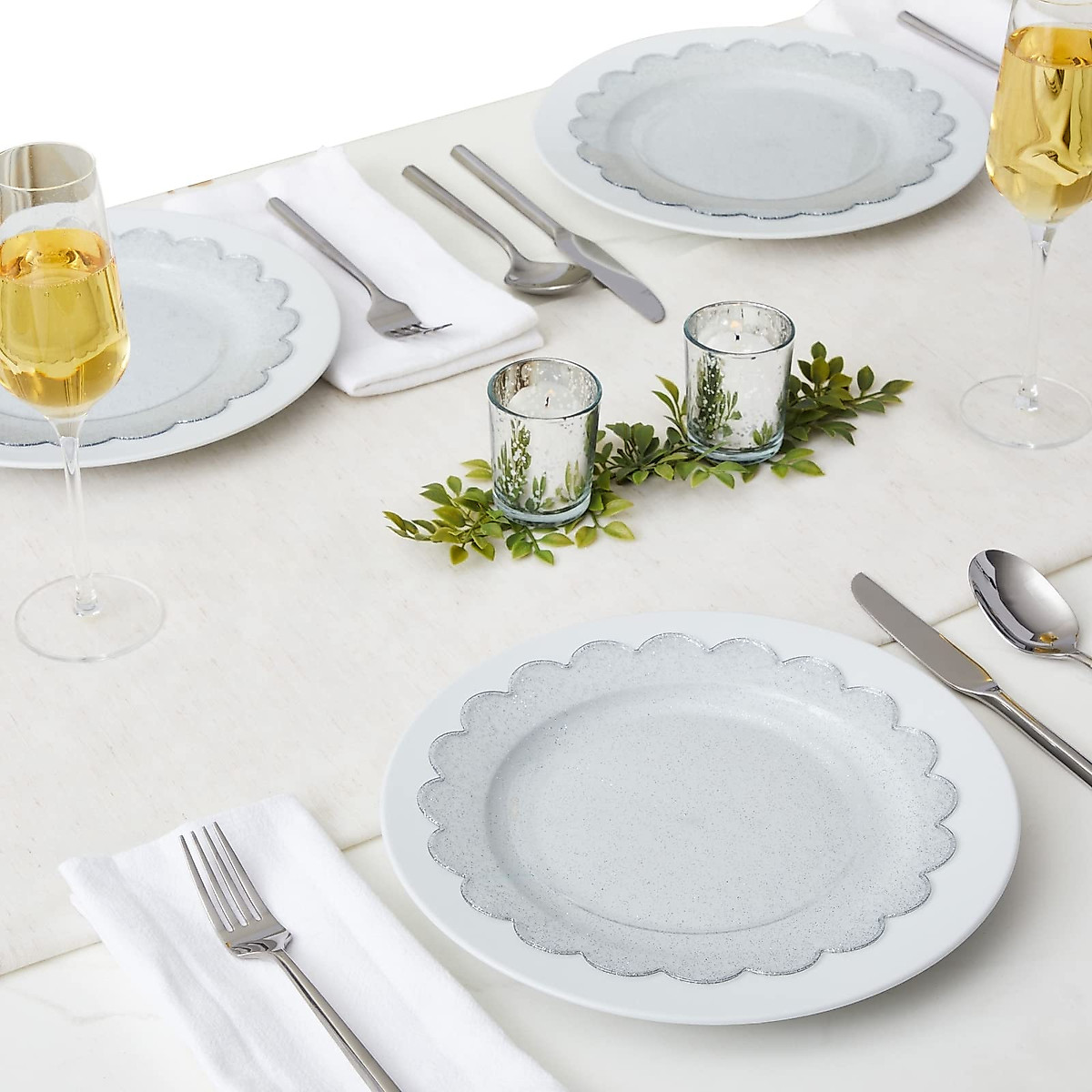 BLUE PANDA 50 Pack Silver Plastic Plates for Party Supplies, 9 Inch Disposable Silver Glitter Plastic Plates with Scalloped Edges