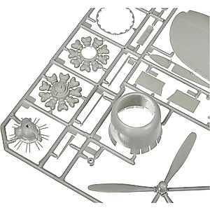 Revell Germany 04781 Vought F4U-1A Corsair Plastic Model Kit (1/32 Scale)