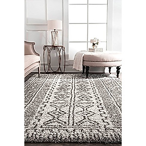 nuLOOM Hurley Tribal Shag Area Rug, 6' 7" x 9', Ivory