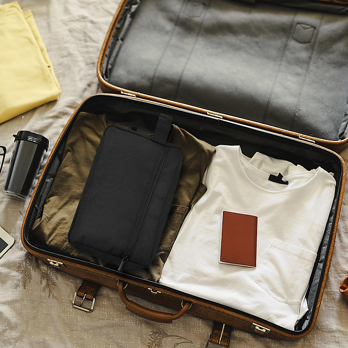 DLEPGM Toiletry Bag for Men and Women, Portable Travel Makeup Bag, Water-resistant Shaving Bags for Toiletries Accessories, Travel Organizer Bags with Divider and Handle(Black)