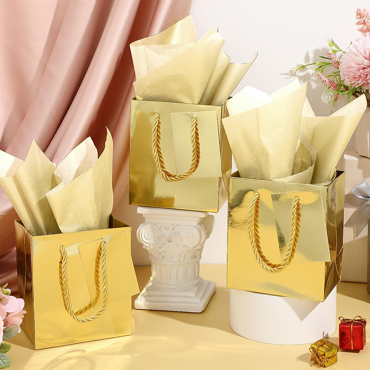 Tatuo 24 Pcs Green Metallic Paper Gift Bag with Tissue Paper Medium Mini Glossy Favor Bag with Handle for St Patrick's Day Graduation Wedding Bridal Bachelor Birthday Party(Gold, 4.5 x 4 x 2.8 Inch)