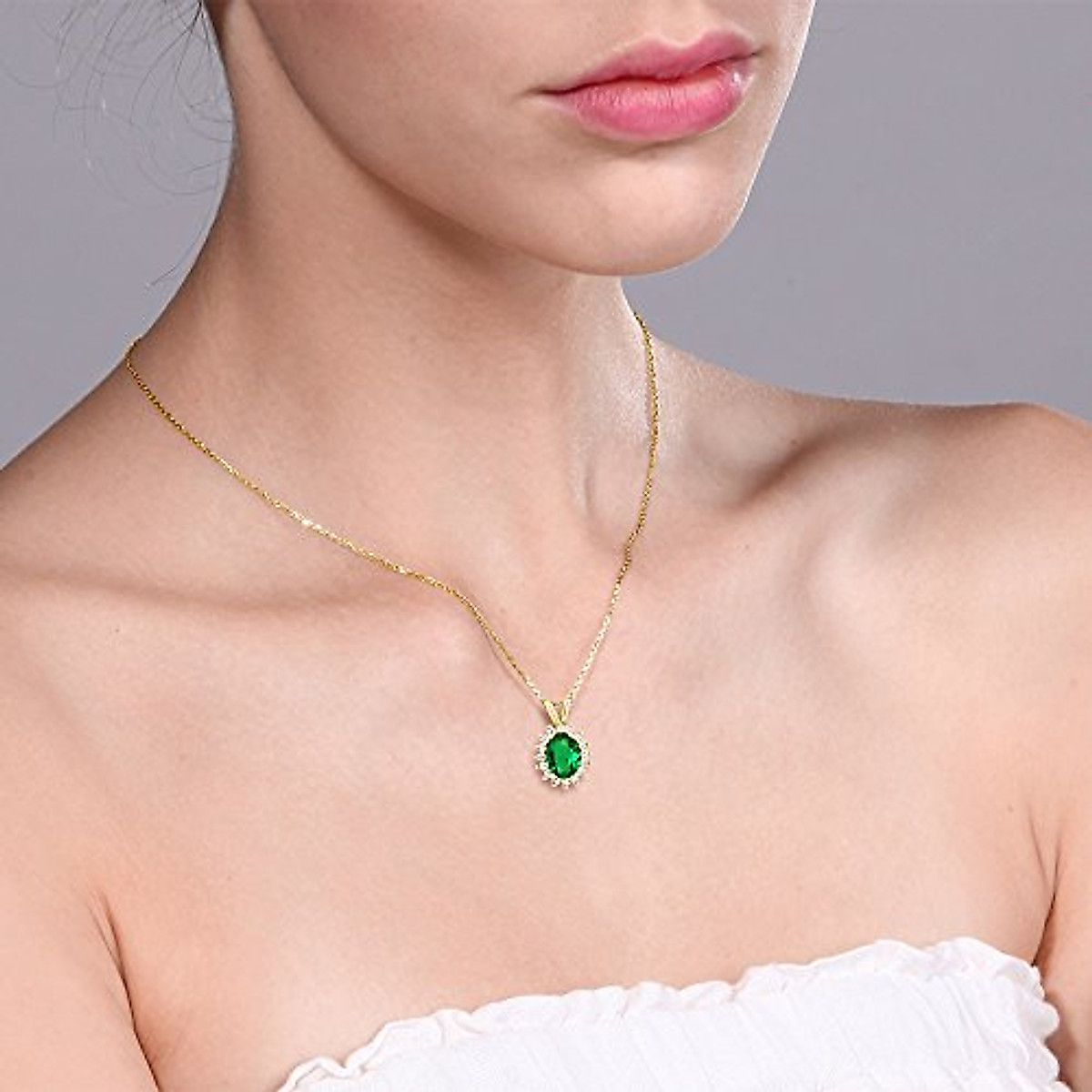 Gem Stone King 14K Yellow Gold Oval Green Nano Emerald Pendant Necklace For women (1.24 Cttw With 18 Inch Chain)