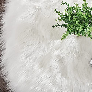 Latepis White Sheepskin Rug 2x3 Faux Fur Sheepskin Rug for Living Room Fluffy Washable Rug for Bedroom Luxury Room Decor Furry Rug Rectangle