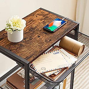 HOOBRO Tall End Table with Charging Station, Industrial Telephone Table with Metal Storage Basket, High Side Table Nightstand for Living Room, Bedroom, Office, Rustic Brown and Black BF06UDH01