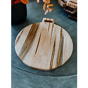 Round charcuterie serving board with handle, handmade in the USA with Maple hardwood.