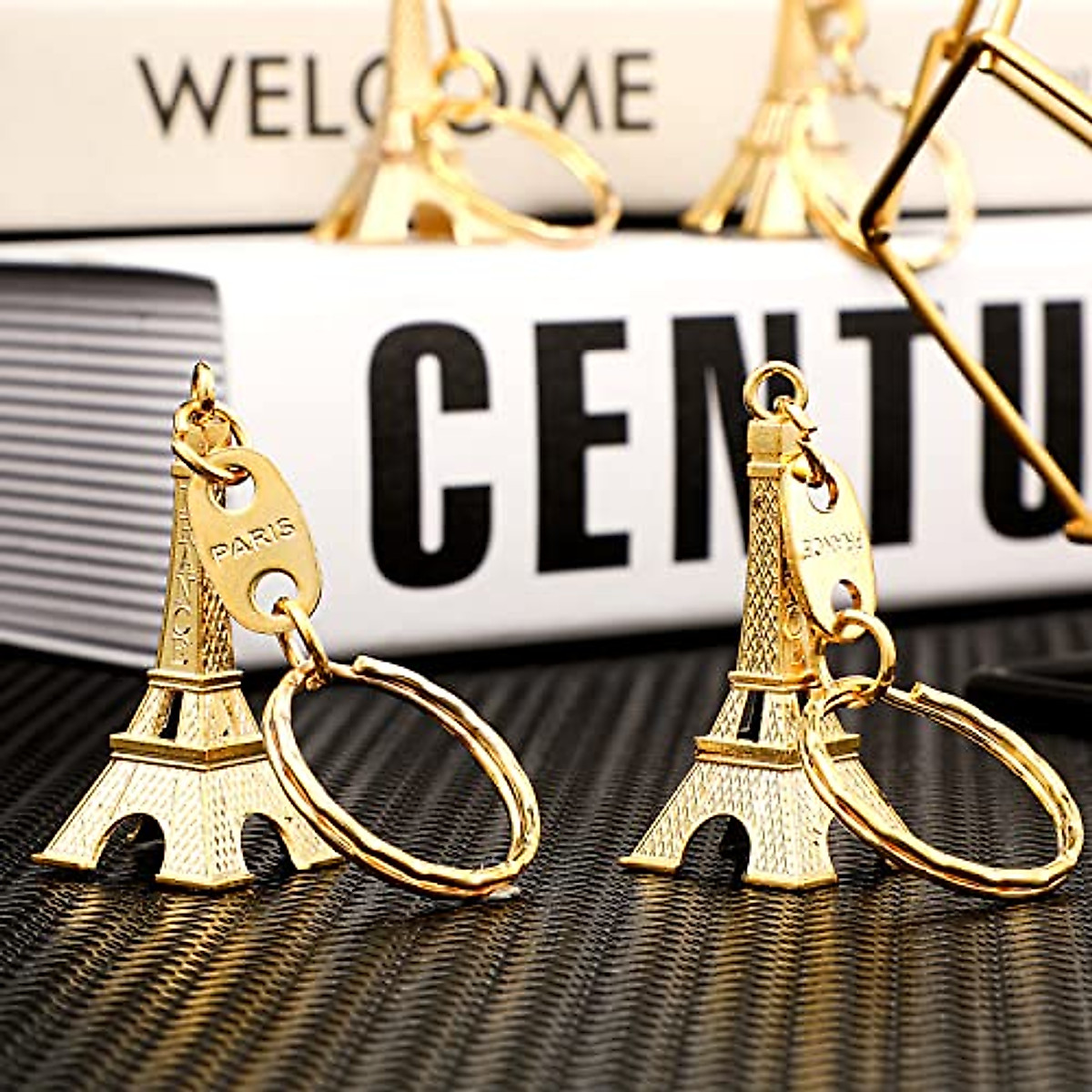 Inbagi 120 Pcs Eiffel Tower Keychain Retro French Souvenirs Paris Eiffel Tower Keyring for Home Jewelry Table Decor Gifts (Gold)
