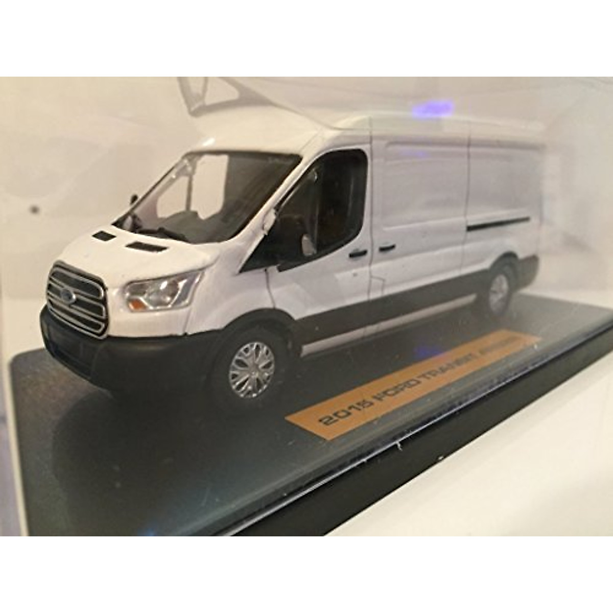 Greenlight 86039 2015 Ford Transit LWB Oxford White 1:43 Scale Diecast