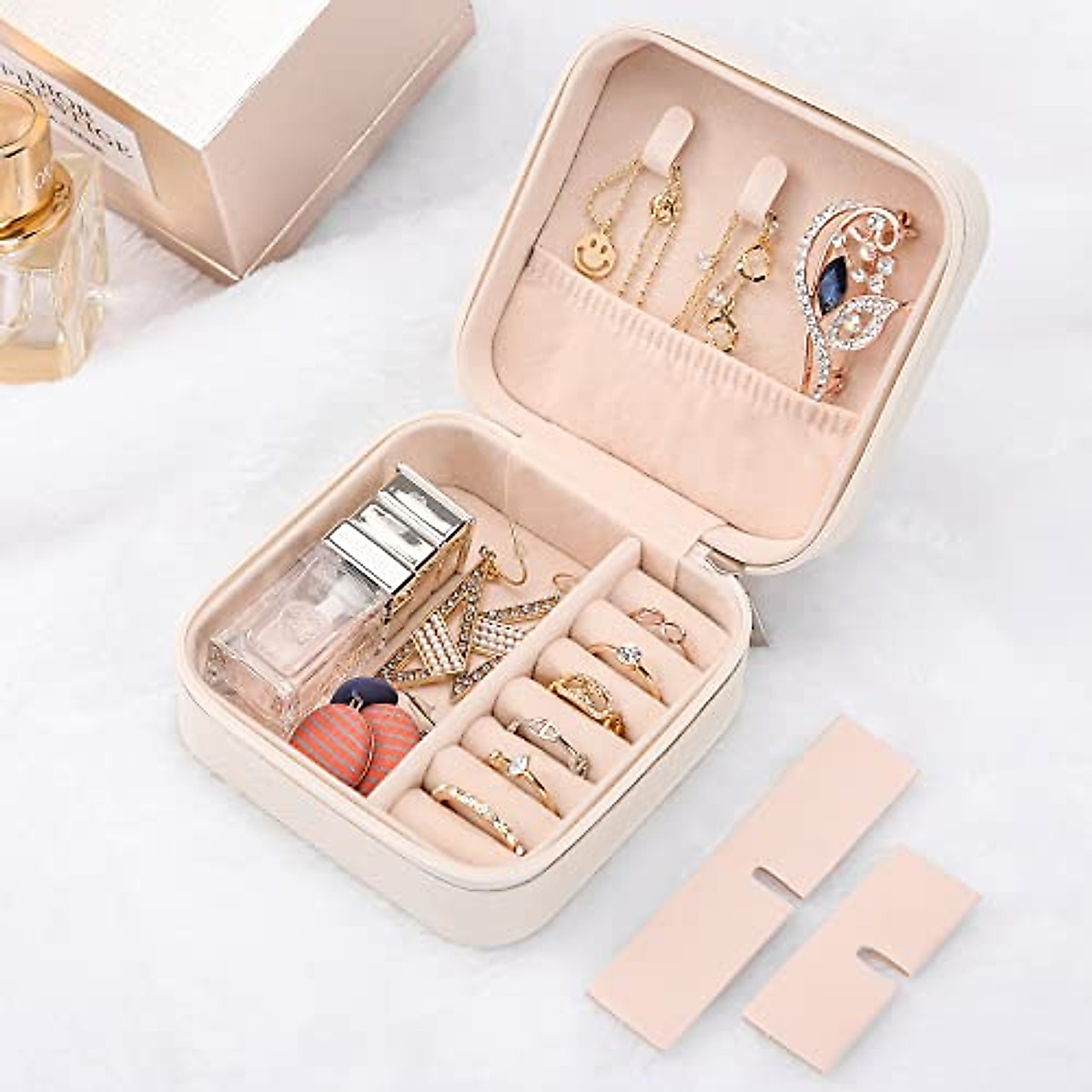 XZUZ Small Travel Jewelry Boxes, Portable Jewelry Organizer Display Storage boxes for earrings, rings, necklaces, jewelry boxes for women. (white).