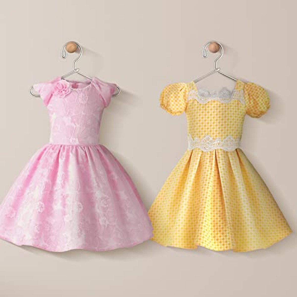 50pcs Mini Doll Clothes Hangers Mini Clothes Hanger Metal Doll Hangers for Dress Closet Doll House Accessories