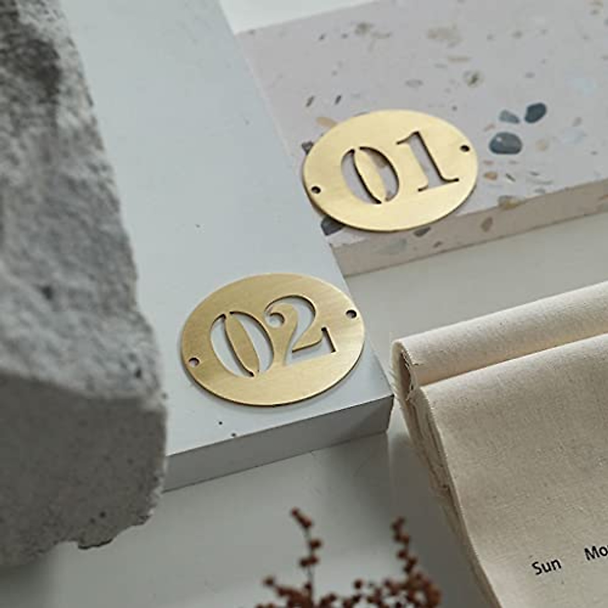 0-9 Retro Brass Table Number, 6cm Golden Card Table Number Plate, Round Hollow Countertop Digital Restaurant Plate Number, 1pcs (Color : Number 09, Size : 50x60mm)