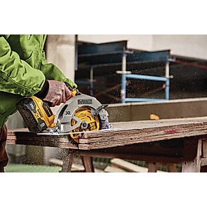 DEWALT 20V MAX* XR Circular Saw, 7-1/4-Inch, Brushless, Power Detect Tool Technology (DCS574W1)