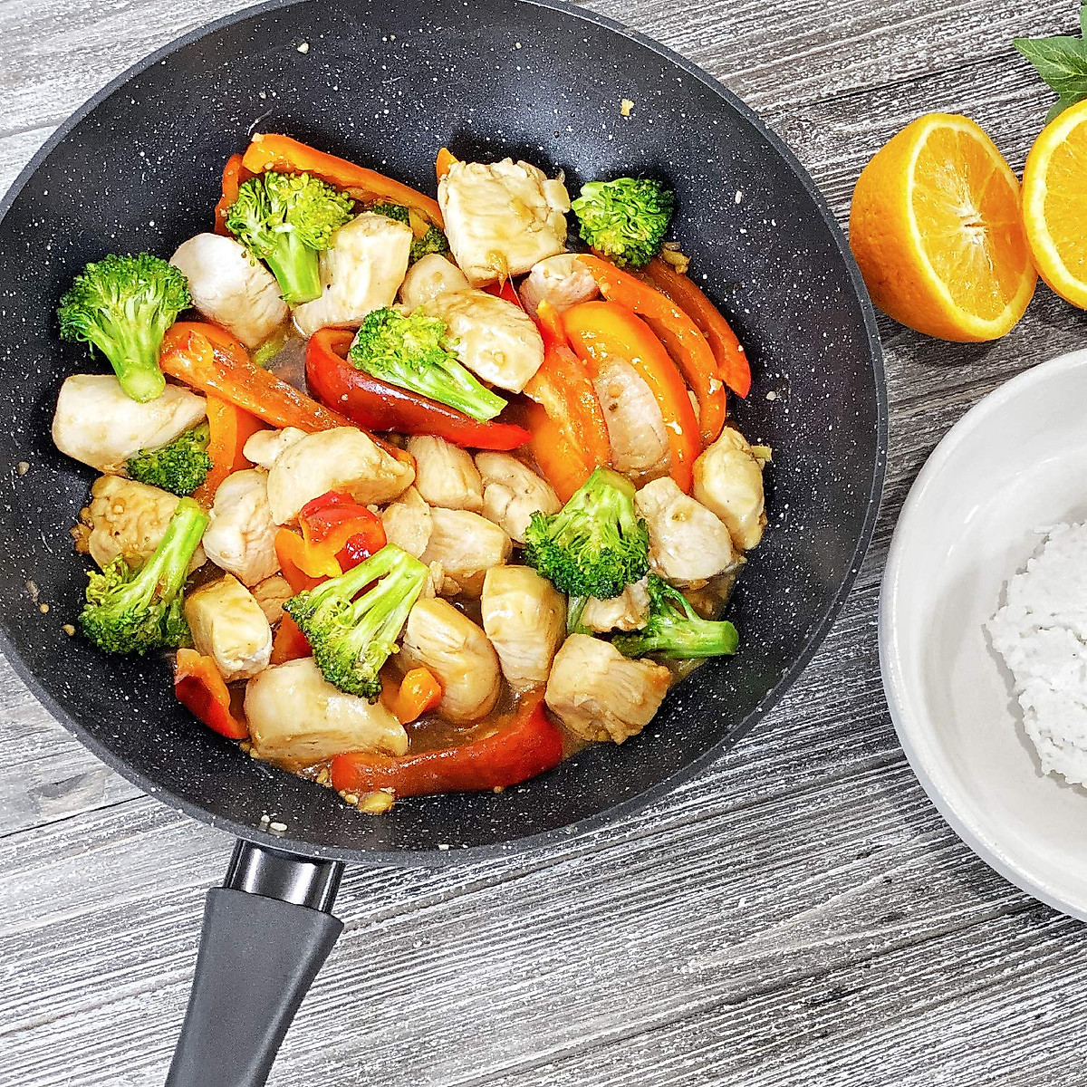 House of Living Art Wok Pan with Lid, 11 Inch Nonstick Aluminum, Dishwasher Safe