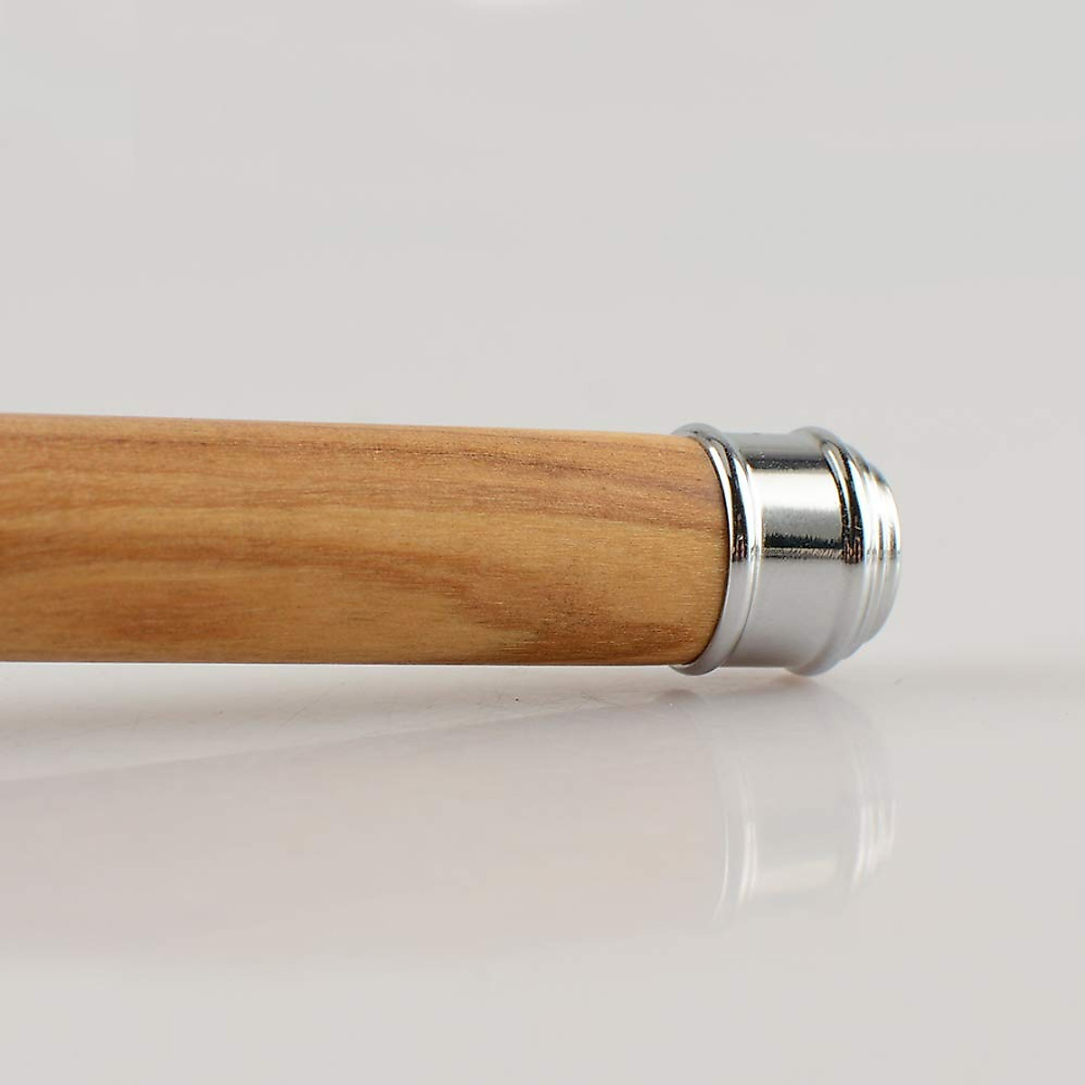 ECOFWORLD Double Edge Safety Razor with Long Natural Olive Wood Handle with One Blade| Safety Razor Reusable | Eco Friendly | For Men or Women | Sustainable and Durable