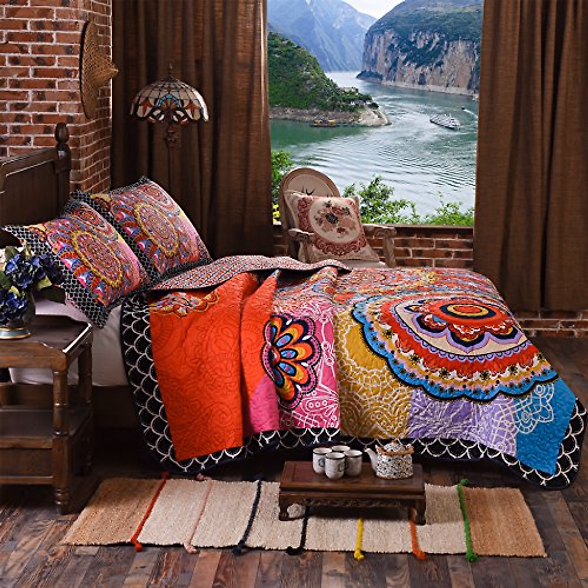 LAMEJOR Quilt Set Queen Size Boho 3-Piece Bedspread Coverlet Set Lightweight Mandala Pattern Reversible Microfiber Multicolor