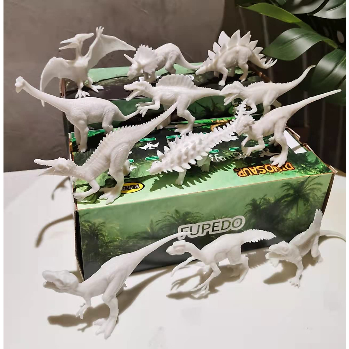 FUPEDO Arts Crafts Painting Set Kids Dinosaur Toys -12 Big Dinosaurs Figures,Create A Painting Kits of Your Own Dino World,Gifts for 4,5,6,7,8,Year Old Girls Boys Toddlers Dino Lovers ，Dino Activity