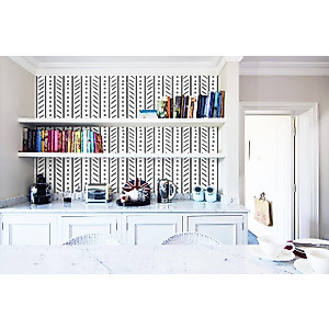 CiCiwind Wood Peel and Stick Wallpaper Shiplap Removable Self Adhesive Wallpaper Wood Contact Paper Herringbone Textured Wall Paper Decorative Walls Covering Home Decoration 197"×15.7"