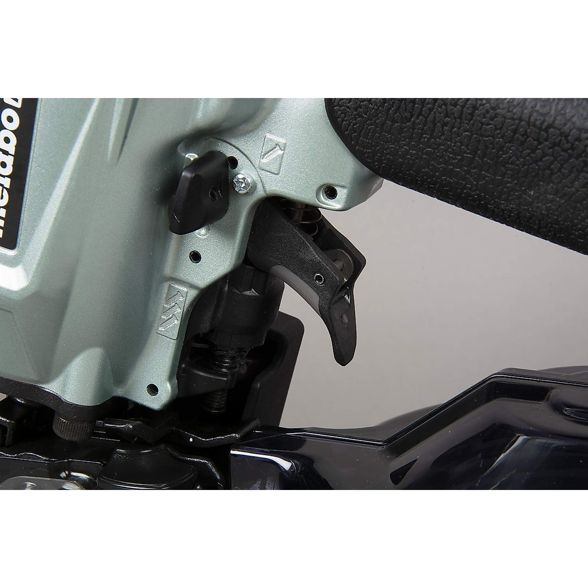 Metabo HPT Coil Siding/Framing Nailer | Pro Preferred Brand of Pneumatic Nailers | 15 Degree Magazine | Accepts 1-3/4-Inch to 3-Inch Nails | Ideal for Light Framing, Siding & Sheathing | NV75A5