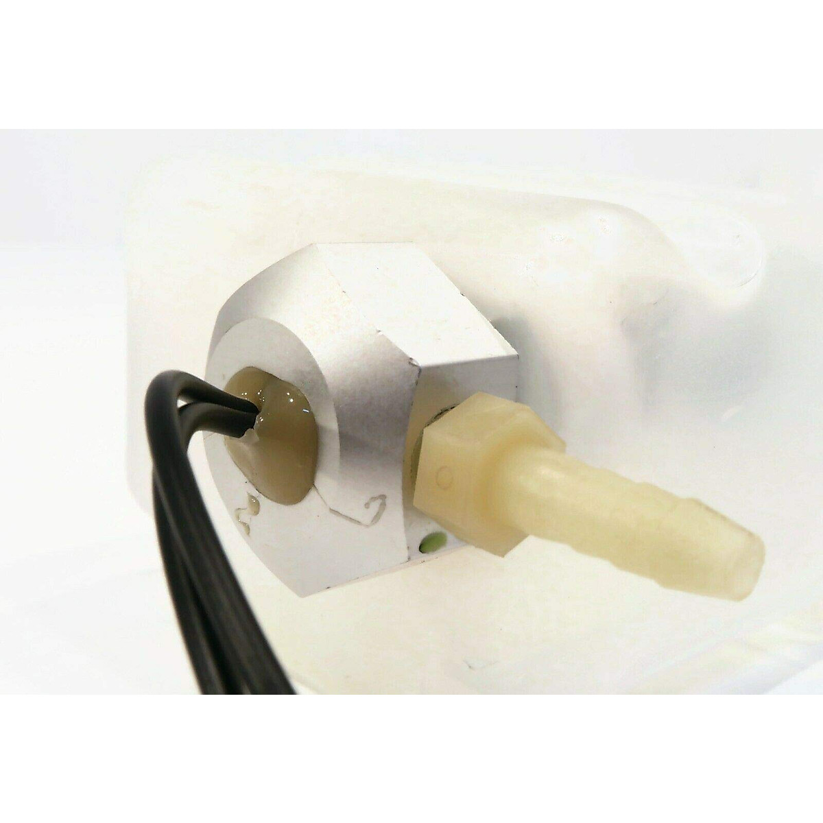 The ROP Shop | Gear Lube Monitor Bottle Reservoir for Mercury & Mercruiser 8M0075708, 806193A51