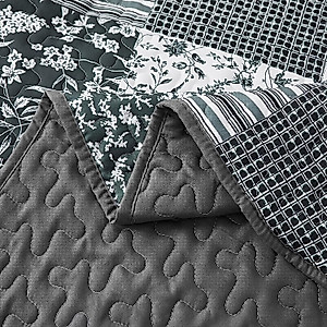 Mybedsoul Black Grey Boho Quilt Set California King Size,3 Pieces Plaid Floral Bedspread Coverlet Set for All Season,Patchwork Reversible Bedding Set 106"x 96"