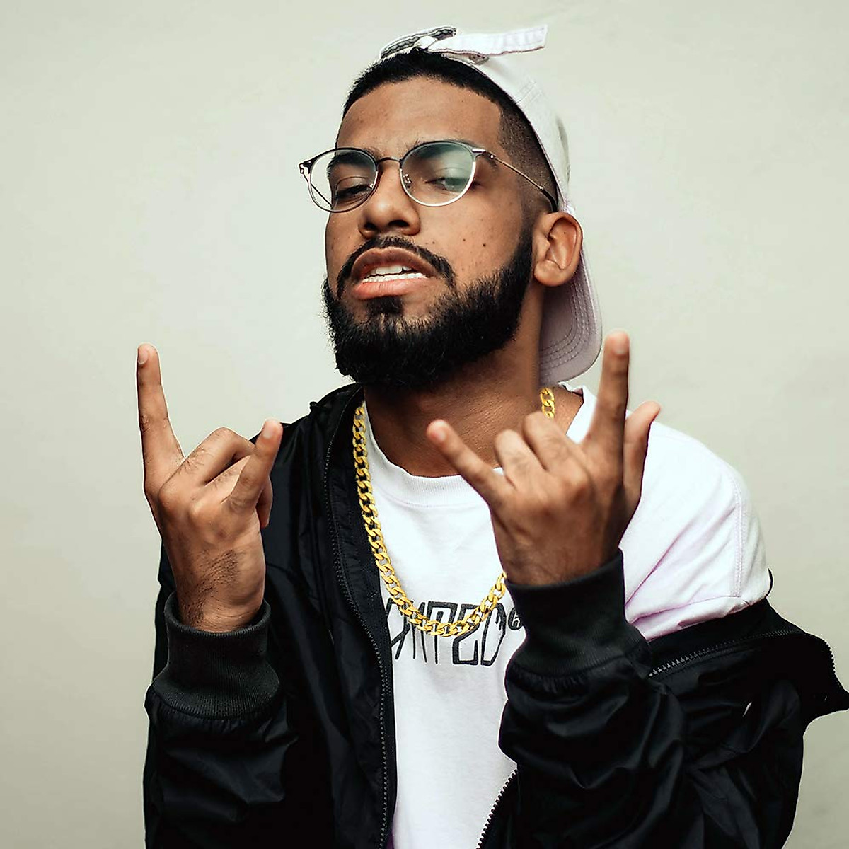 Sanglarst Gold Chain Necklace, 22 Inch Golden Ultra Luxury Looking Feeling Real Solid 14K Gold plated Curb Fake Neck Chain for Party Dancing (Gold 1CM)