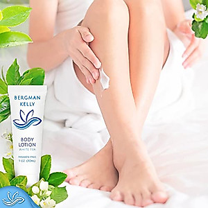 BERGMAN KELLY Travel Size Lotion (1 fl oz, 100 PK, White Tea), Delight Your Guests with a Revitalizing and Refreshing Body Lotion, Quality Mini and Small Size Guest Hotel Toiletries in Bulk