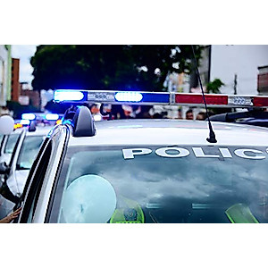 Uniden BEARTRACKER 885 Hybrid Full-Featured CB Radio + Digital TrunkTracking Police/Fire/Ambulance/DOT Scanner w/ BearTracker Warning System Alerts, 40-channel CB, 4-Watts power, 7-color display.
