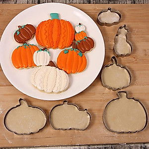 Pumpkin Cookie Cutter Set - 6 Piece Different Pumpkin Shapes Stainless Steel Biscuit Cutters Mold for Halloween and Fall Thanksgiving Day decoration