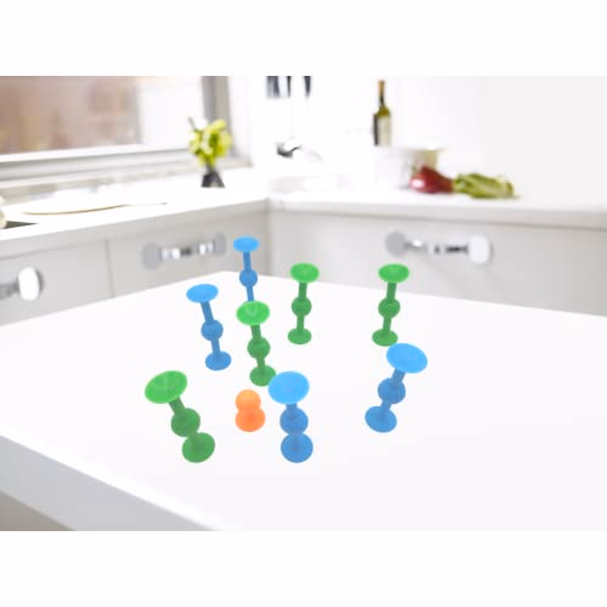 Family Darts Game, Christmas Suction Cup Silicone Darts Game, Stocking Stuffer Gift, Outdoors/Indoors, Camping Game, Kids and Adults Party Game, Fidget Toys, 10 Pieces for 2 Teams, green and blue