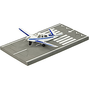 Daron Worldwide Trading Runway24 Beechcraft Bonanza Vehicle
