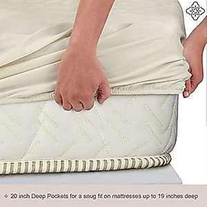 Bioweaves 100% Organic Cotton Mattress Pad Cover, GOTS Certified Quilted Fitted Mattress Protector with Soft Cotton Wadding - 20 Inch Deep Pocket, King