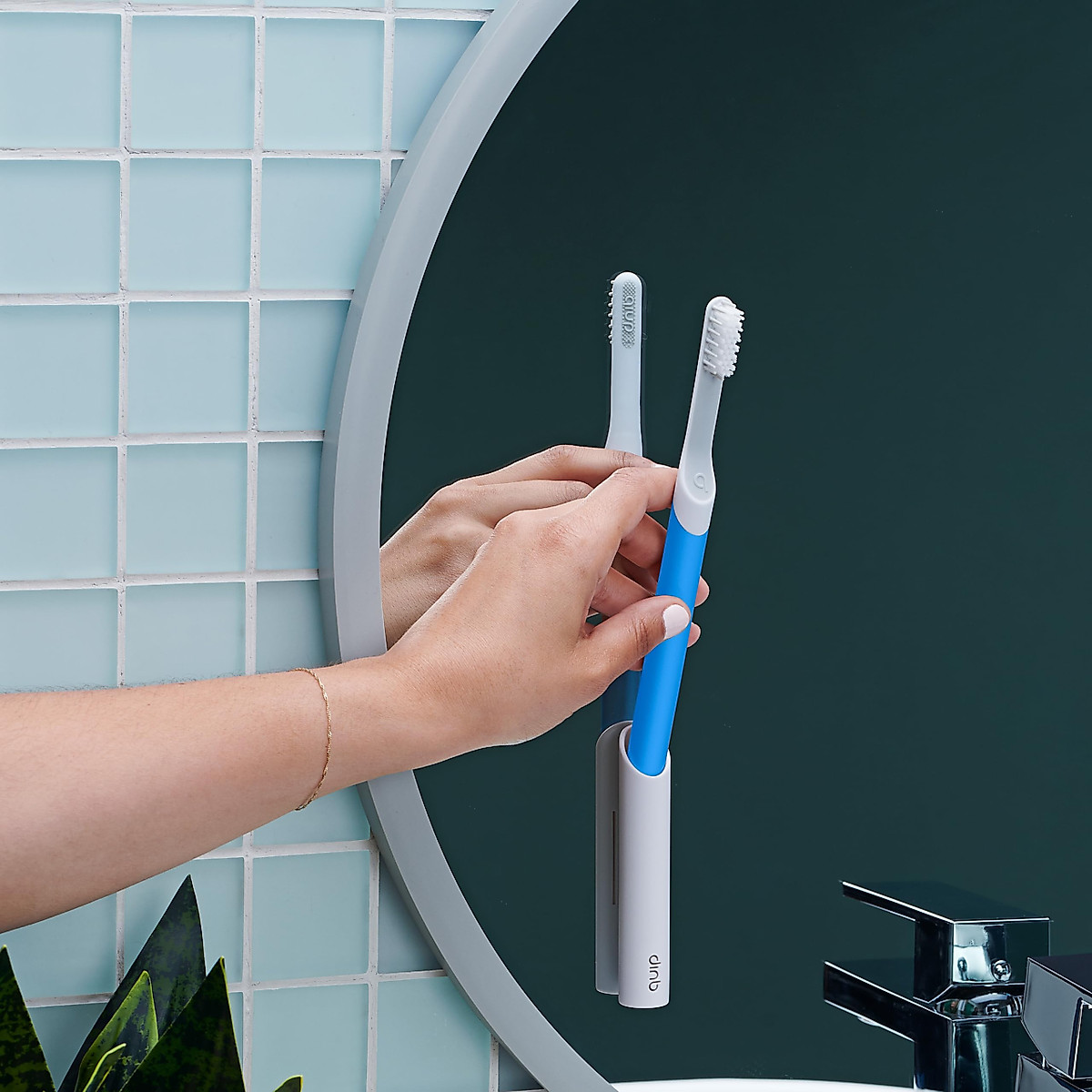 Quip Sonic Toothbrush for Adults - Timed Electric Toothbrush with Cover - Replaceable Brush Head, Soft Bristles, Plastic Handle, 3 Month Battery Life - Travel Toothbrush - Blue