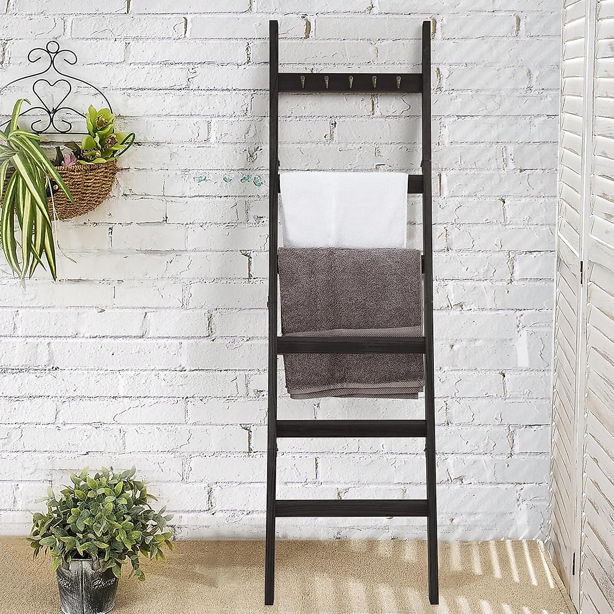 TEAKMAMA 6-Tier Blanket Ladder with Hooks, 5.4 Ft Wall Leaning Blanket Ladders for Living Room, Rustic Decorative Ladder for Blankets, Quilts, Farmhouse Decor Ladder Shelf, Easy to Assemble, Black