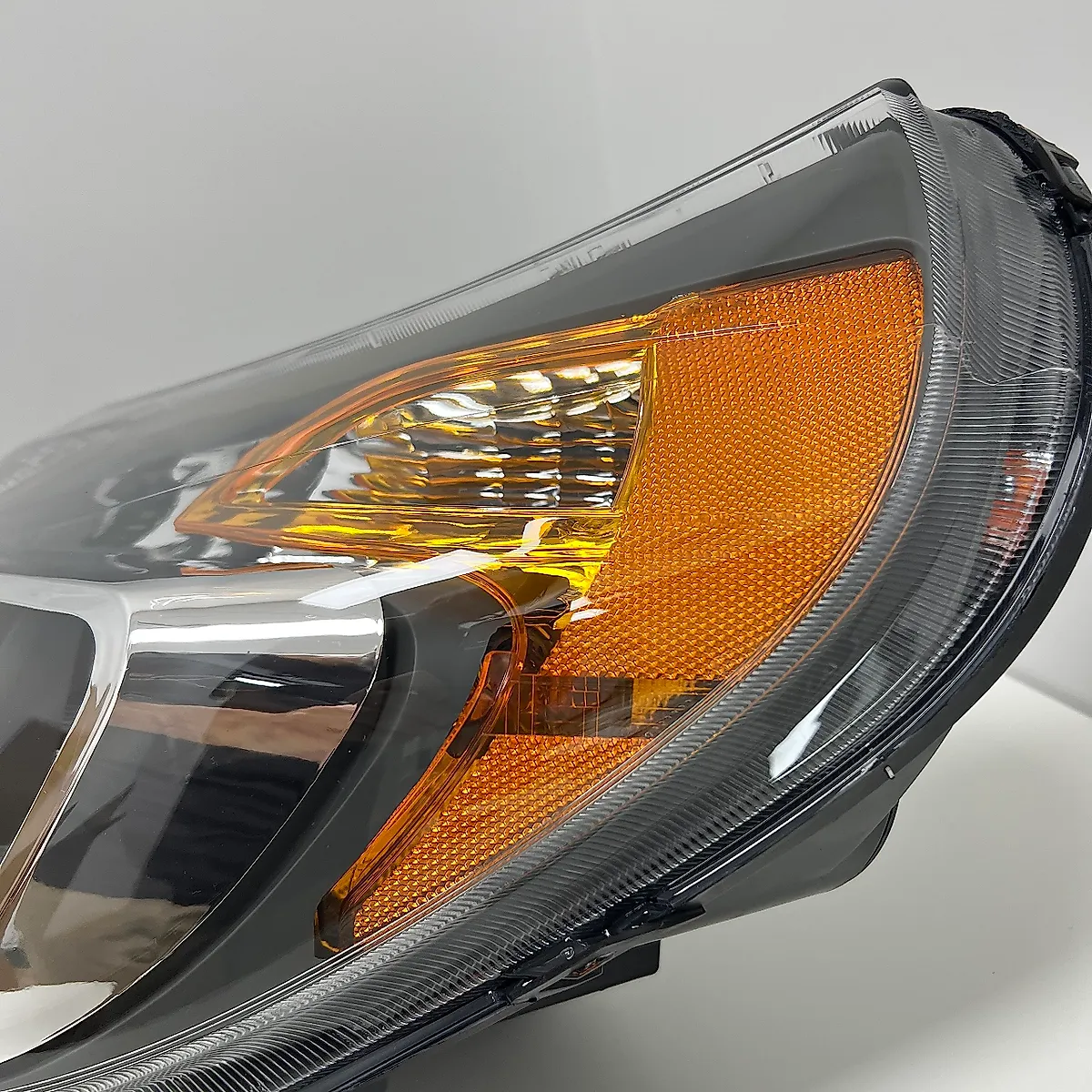 ALLIGATOR AUTO LIGHTS Headlight Assembly Set Pair Replacement for Ram 2014 2015 2016 2017 2018 2019 2020 2021 2022 ProMaster 2500, DOT/SAE Compliant,Halogen Headlights with Bulbs, Left & Right Side