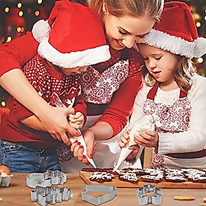 DERAYEE 10Pcs Christmas Cookie Cutters, Christmas Metal Cookie Cutter Shapes Snowflake, Snowman, Candy Cane Stainless Steel Cookie cutters for Baking