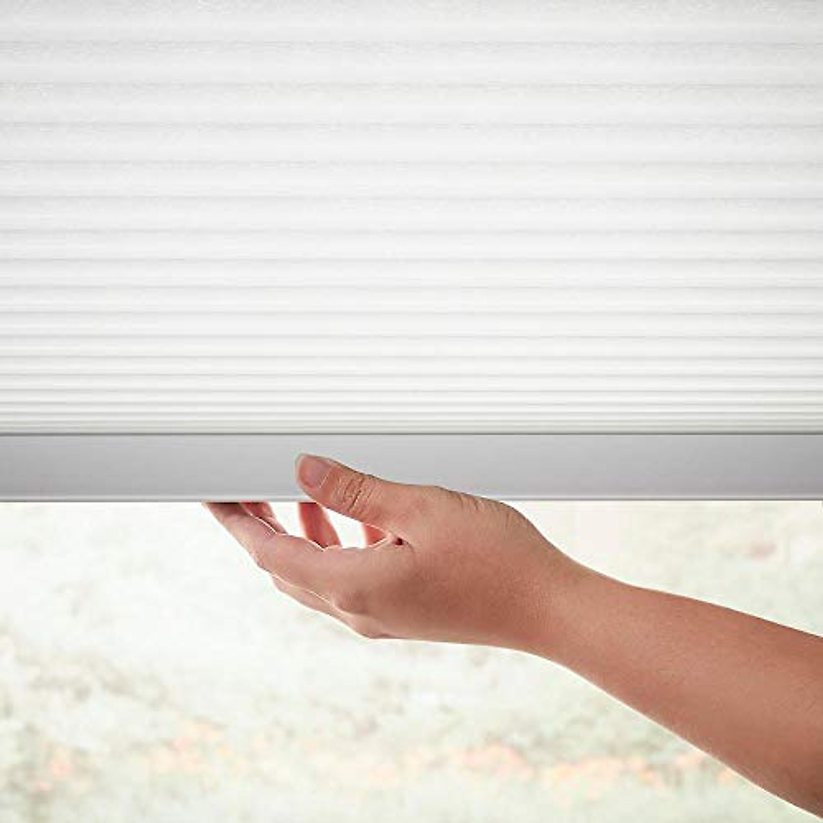 Home Decorators Collection Cut-to-Width Snow Drift 9/16 in.Top-Down Bottom-Up Cordless Cellular Shade - 28 in. W x 48 in. L
