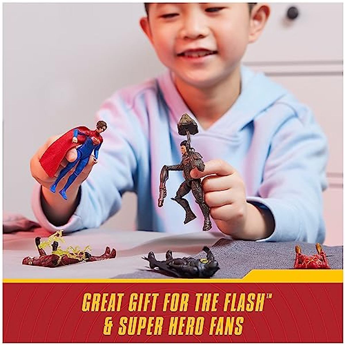 DC Comics, The Flash Ultimate Figure Set (Amazon Exclusive), 5 Action Figures with Accessories, 4-inch Collectible Kids Toys for Boys and Girls 3+