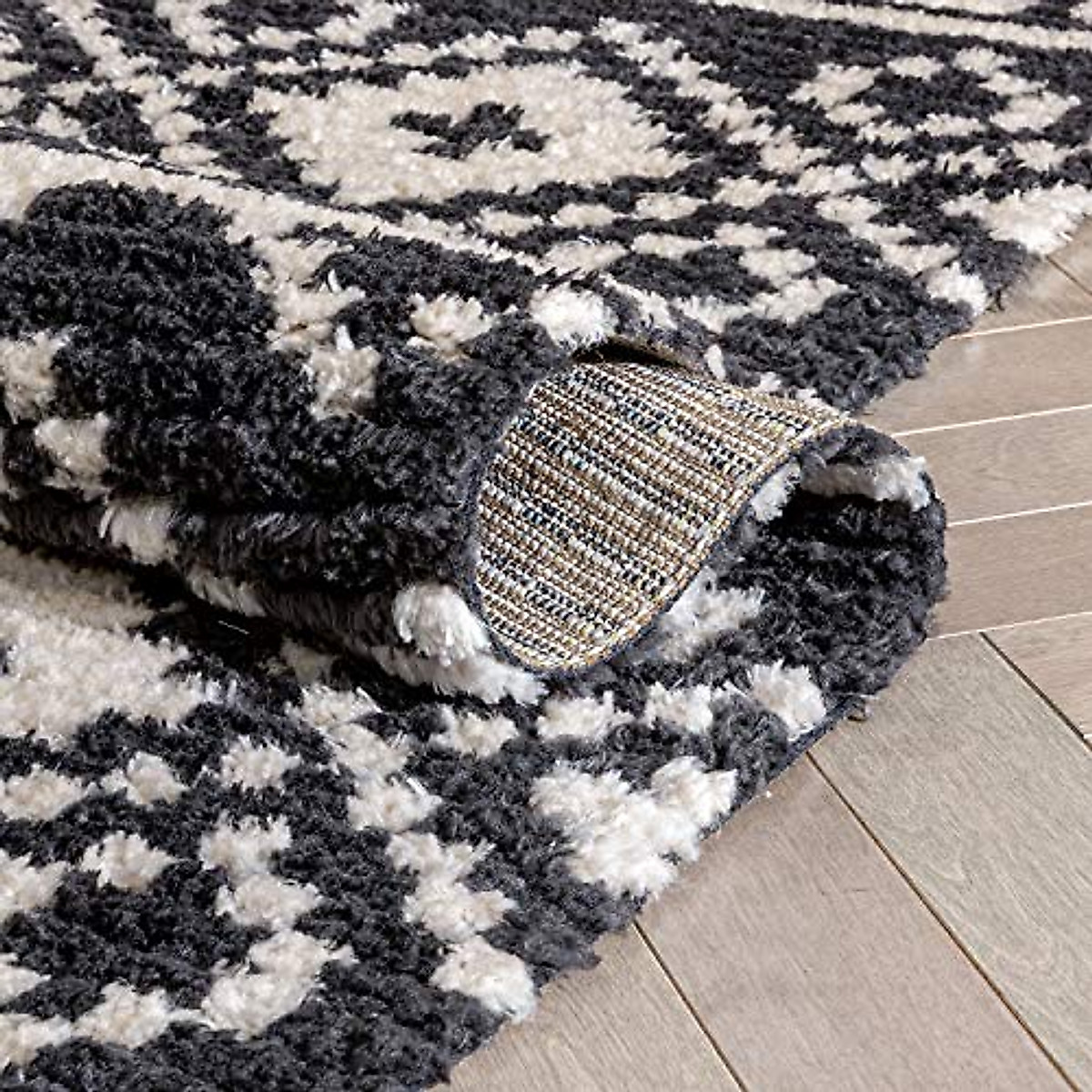 Well Woven Nakoma Grey Tribal Diamond Pattern Area Rug 8x10 (7'10" x 9'10")